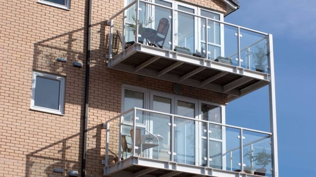 Things To Know Before Selling A Property With A Flying Freehold ...